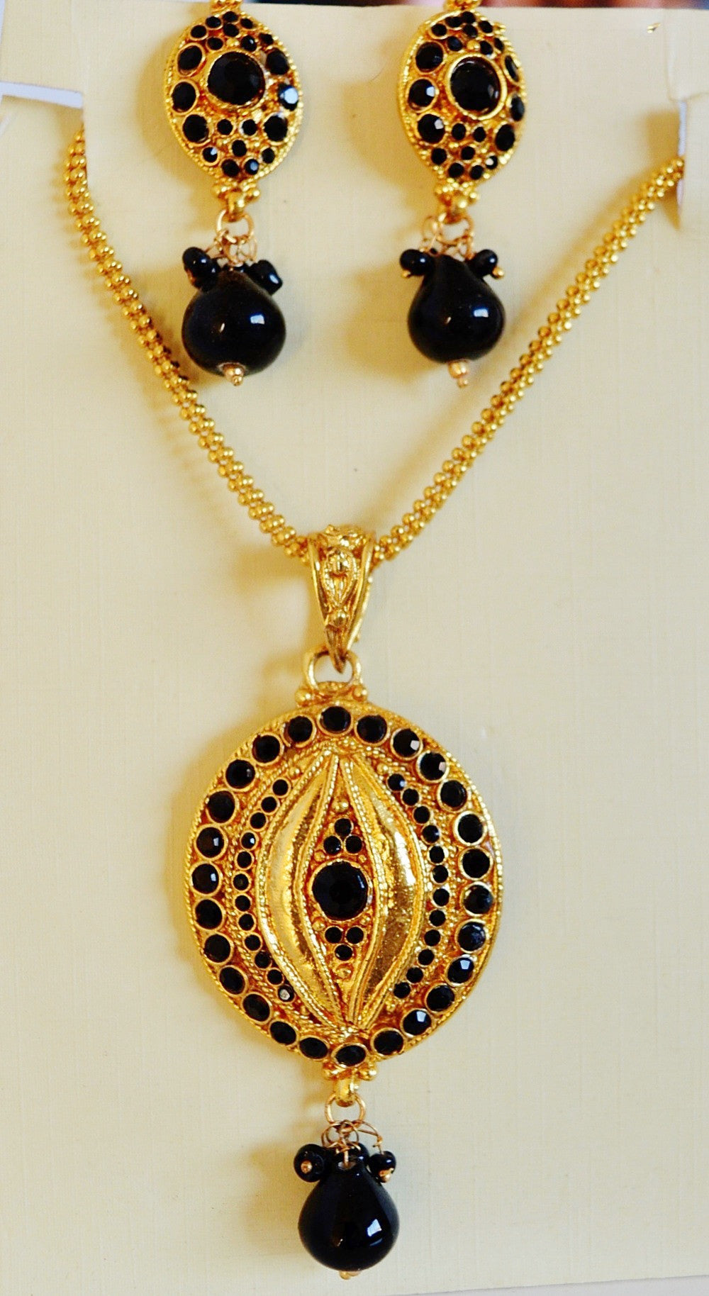 Beautiful Jewellery Set – nandikasarees.co.uk